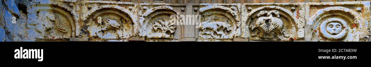Medieval frieze hi-res stock photography and images - Alamy