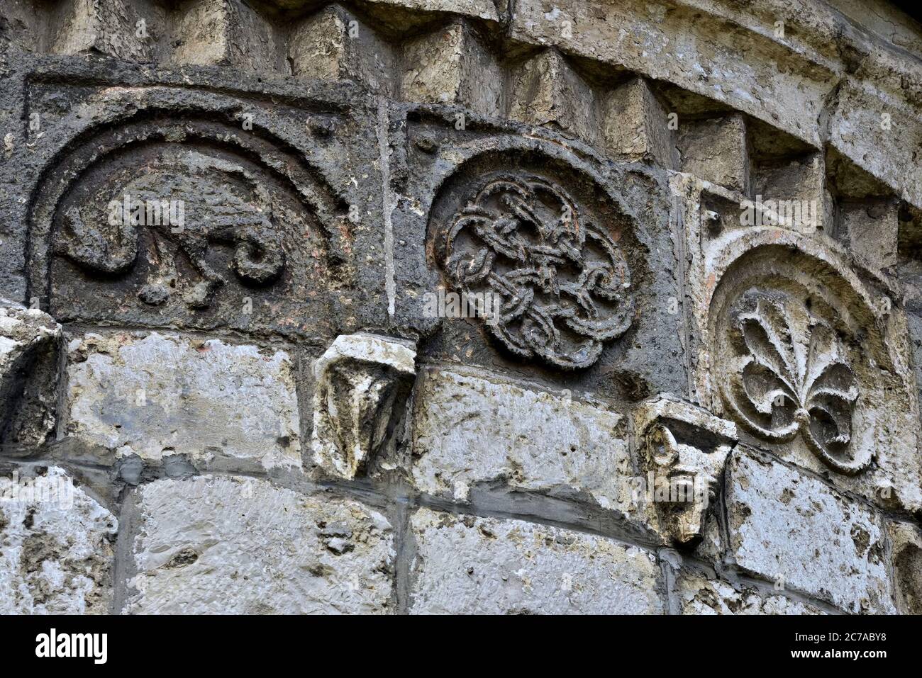 Church frieze hi-res stock photography and images - Alamy