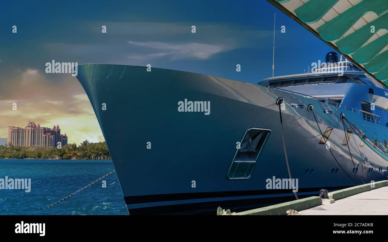 Bow yacht in tropical hi-res stock photography and images - Alamy