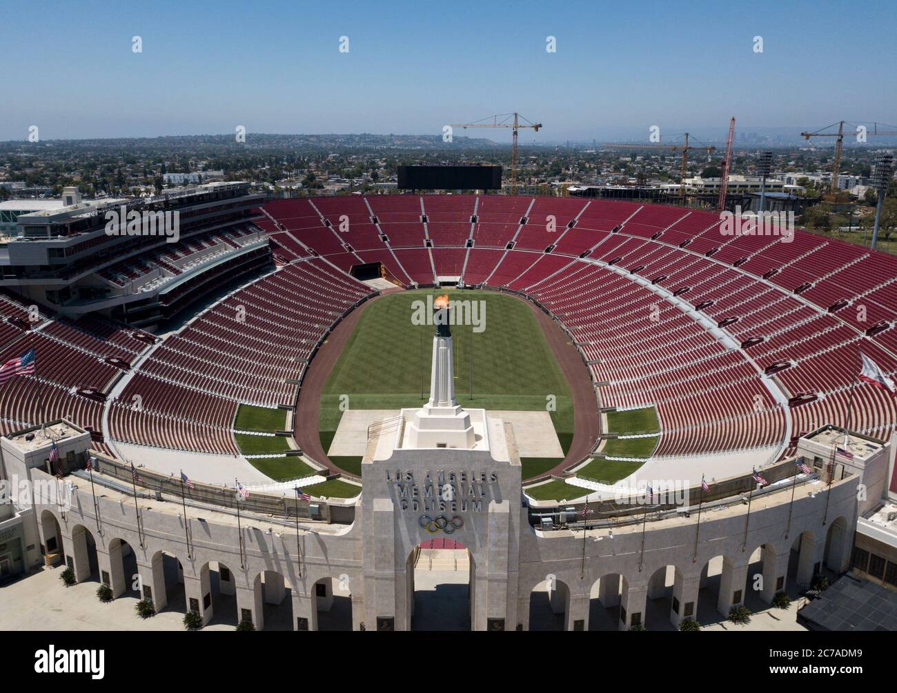 Los angeles olympic torch hi-res stock photography and images - Alamy