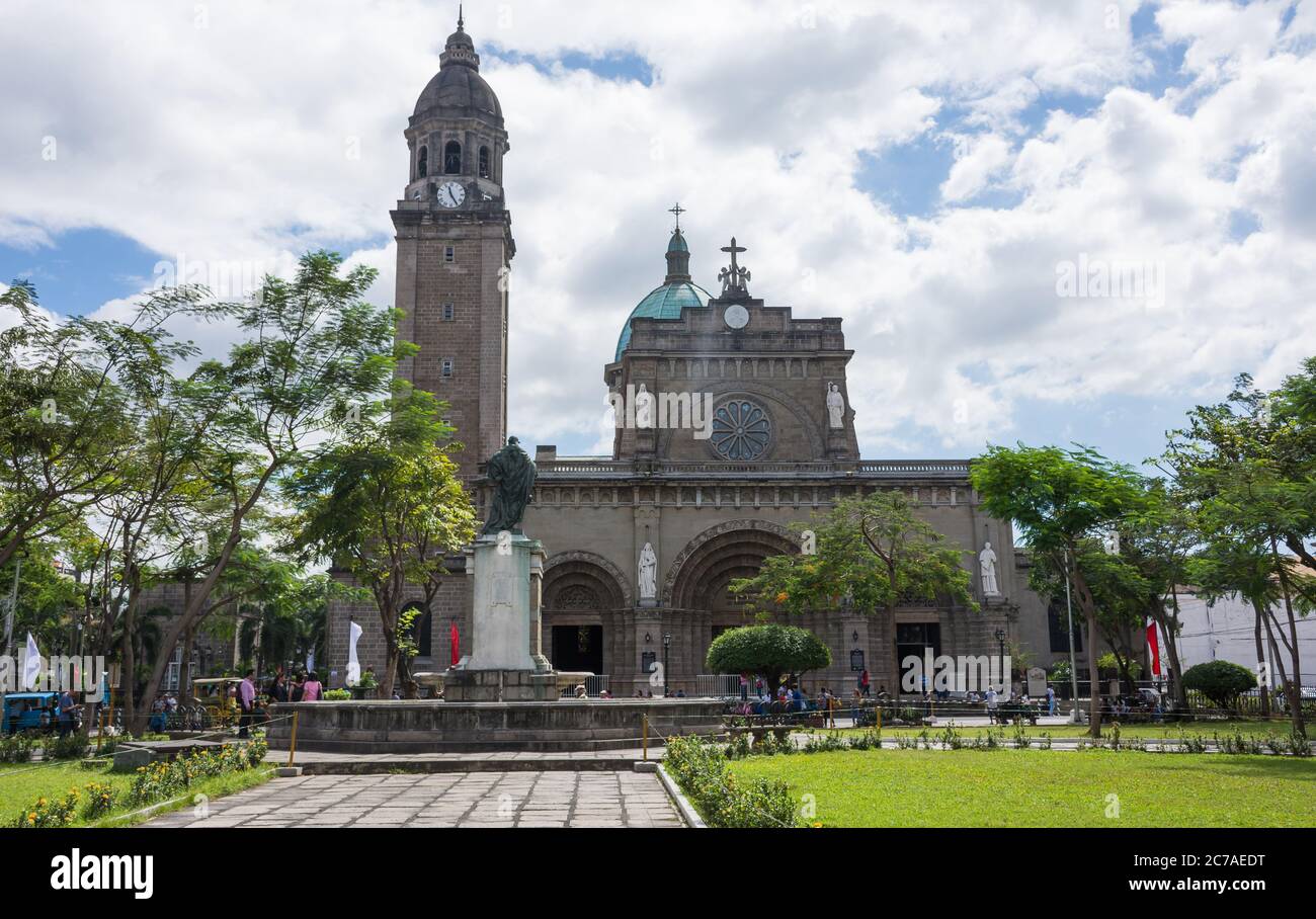 Manila cathedral hi-res stock photography and images - Alamy