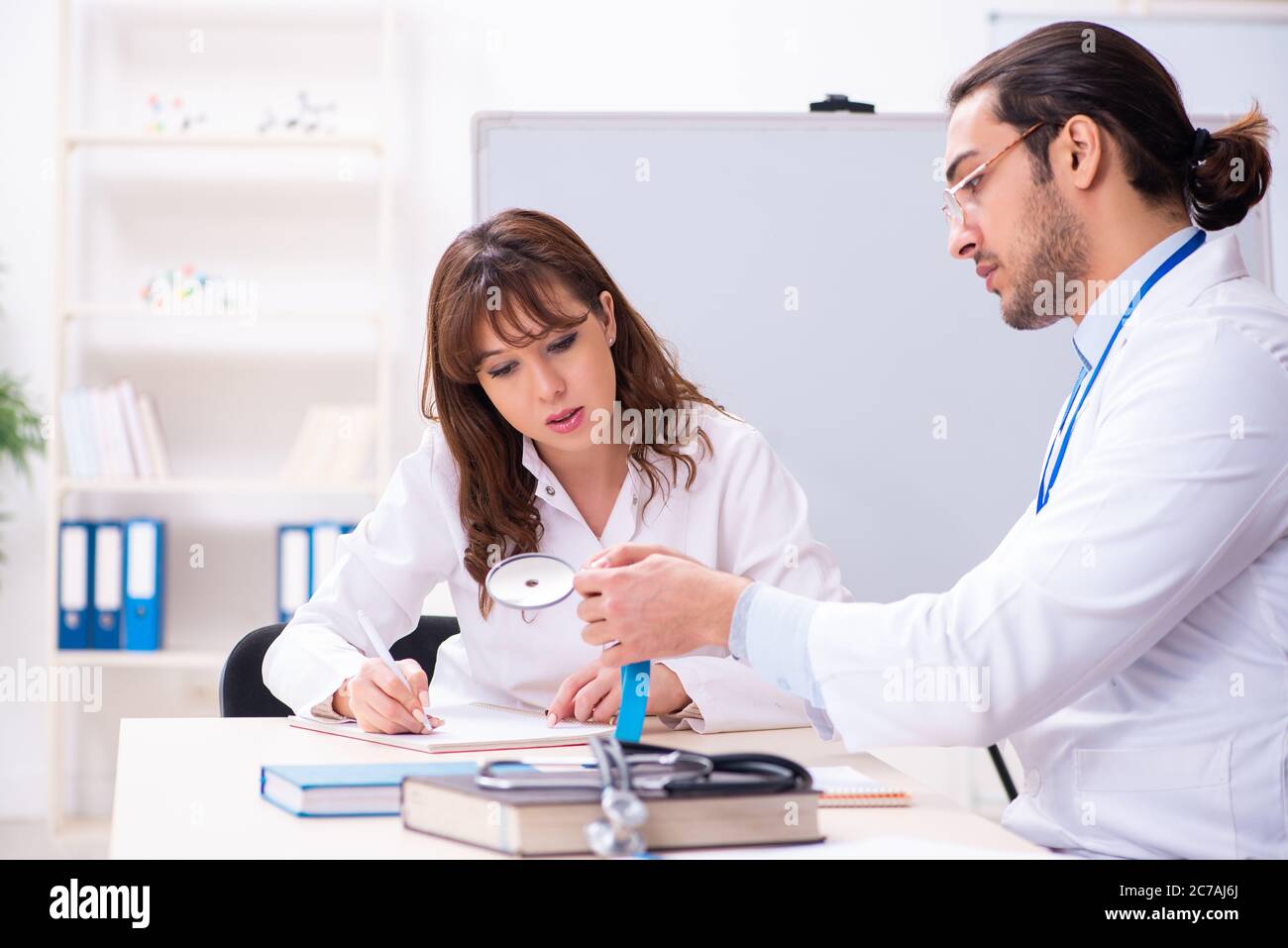 Medical students in the classroom college Stock Photo - Alamy