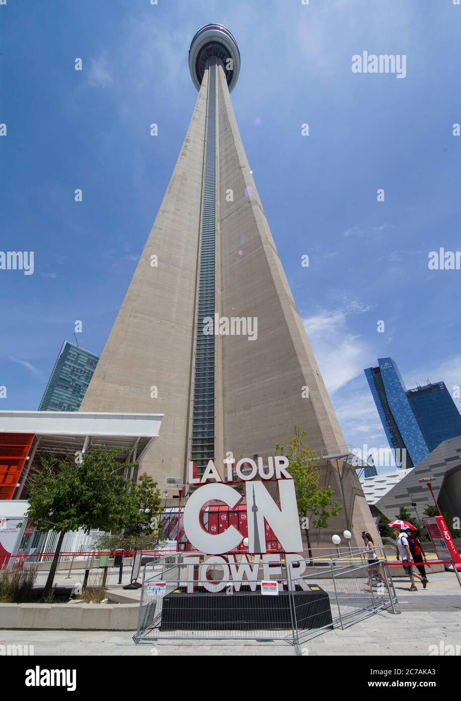 Cn tower canada inside hi-res stock photography and images - Alamy
