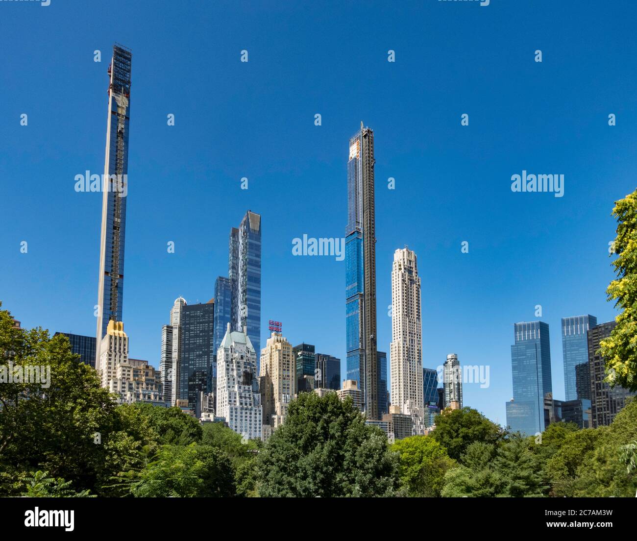 Central Park with the New York City Midtown Skyline in background, USA ...