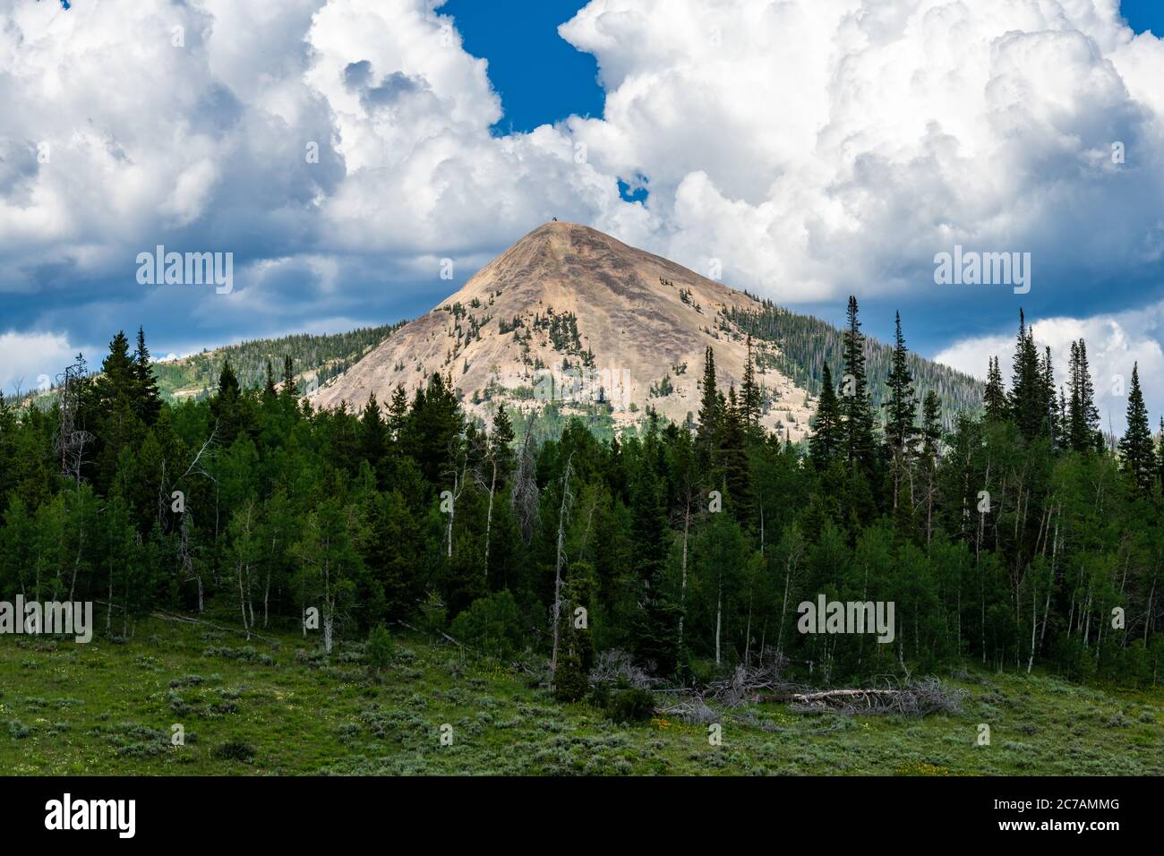 Hahn's Peak from Steamboat Lake State park Stock Photo - Alamy