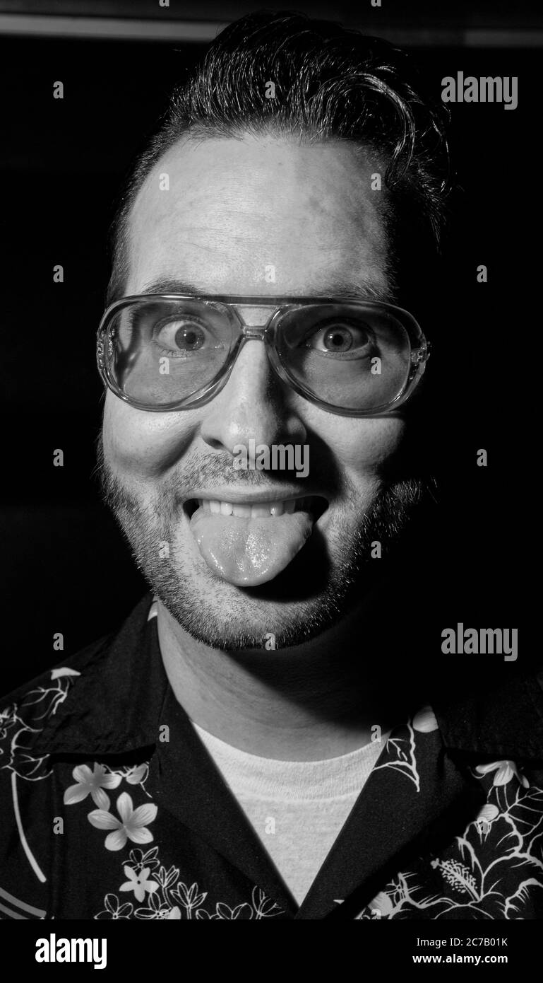 Aaron Barrett of Reel Big Fish portrait at the 2008 Vans Warped Tour ...