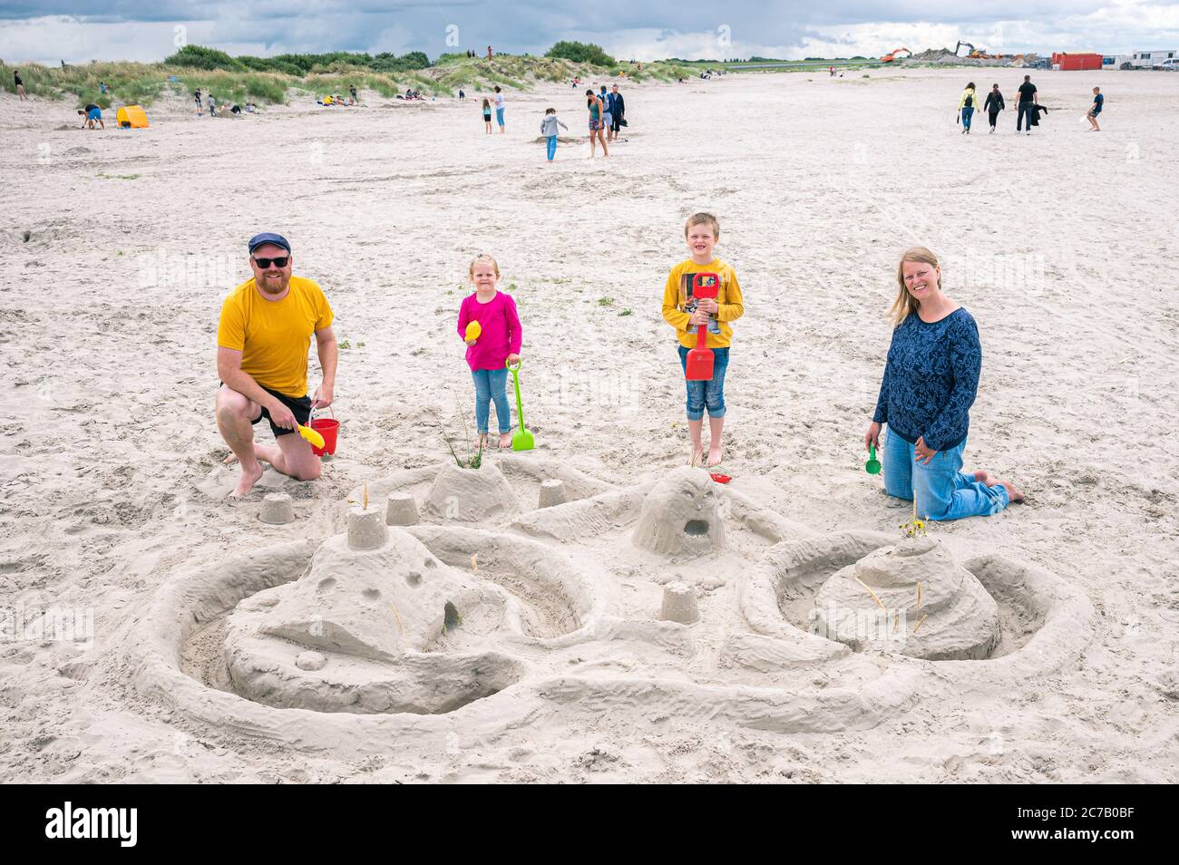 Norddeich, Germany. 15th July, 2020. Janna and Moritz are with their ...