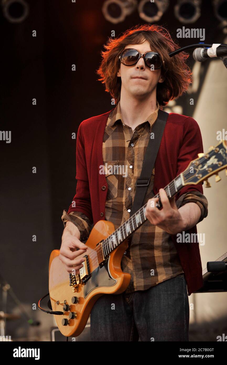 Maxwell Drummey of Chester French performing at the 2008 San Diego ...