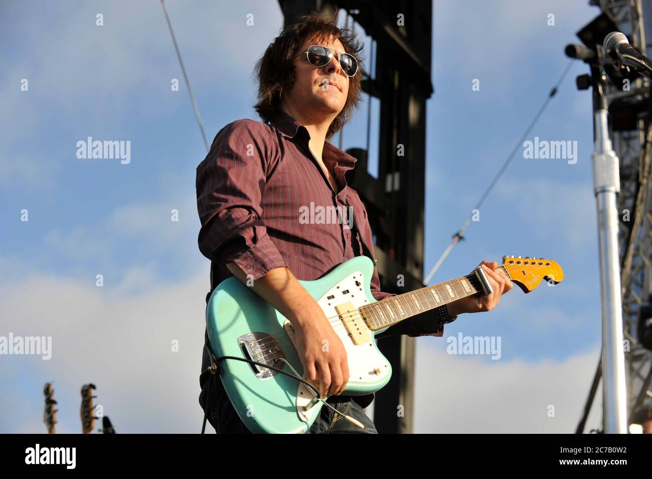Jason Pierce of Spiritualized performing at the 2008 San Diego Street ...