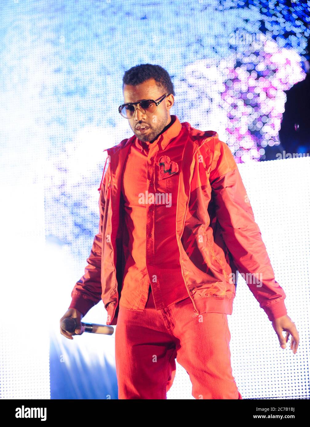 Producer/Rap Superstar Kanye West performs at the 2008 Power 106 Cali ...