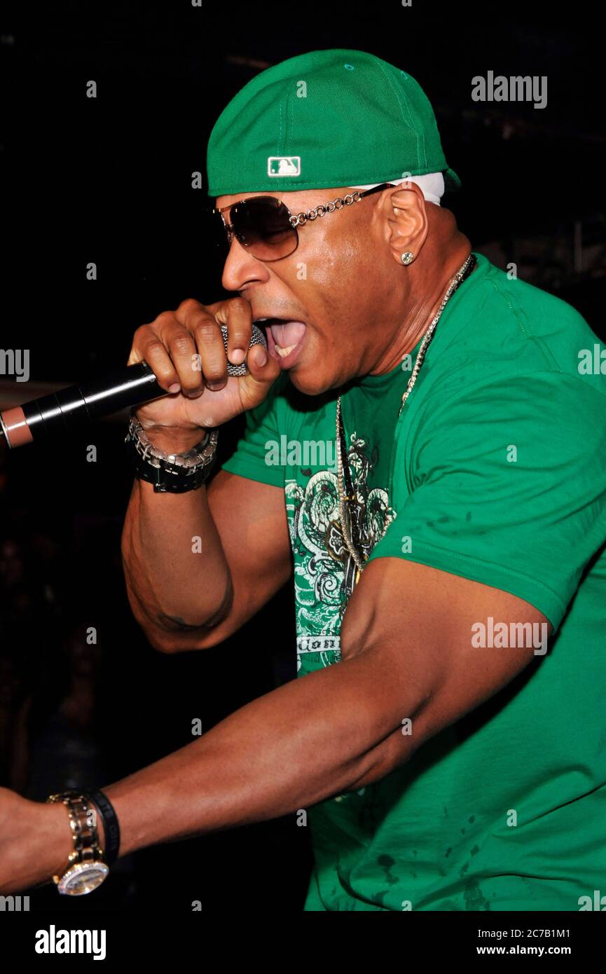 Ll cool j concert hi-res stock photography and images - Alamy