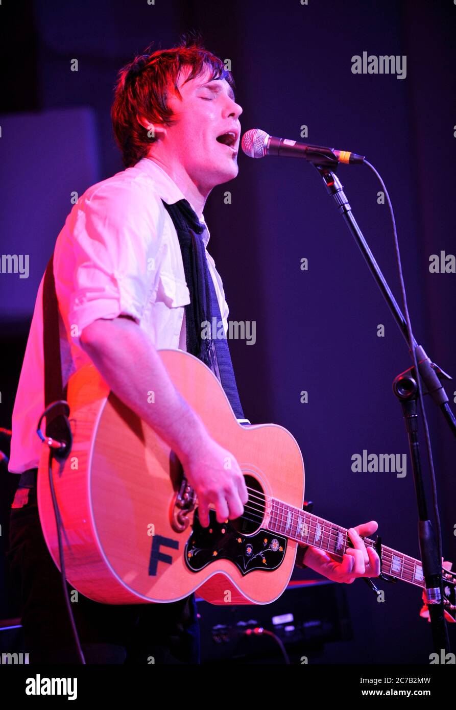 Musician Paul Freeman performs at the RCA/J Records Showcase at Zune LA ...