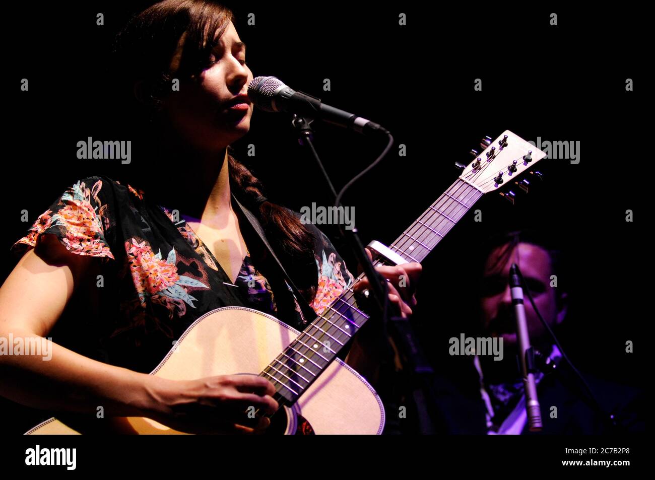 Lisa hannigan hi-res stock photography and images - Alamy
