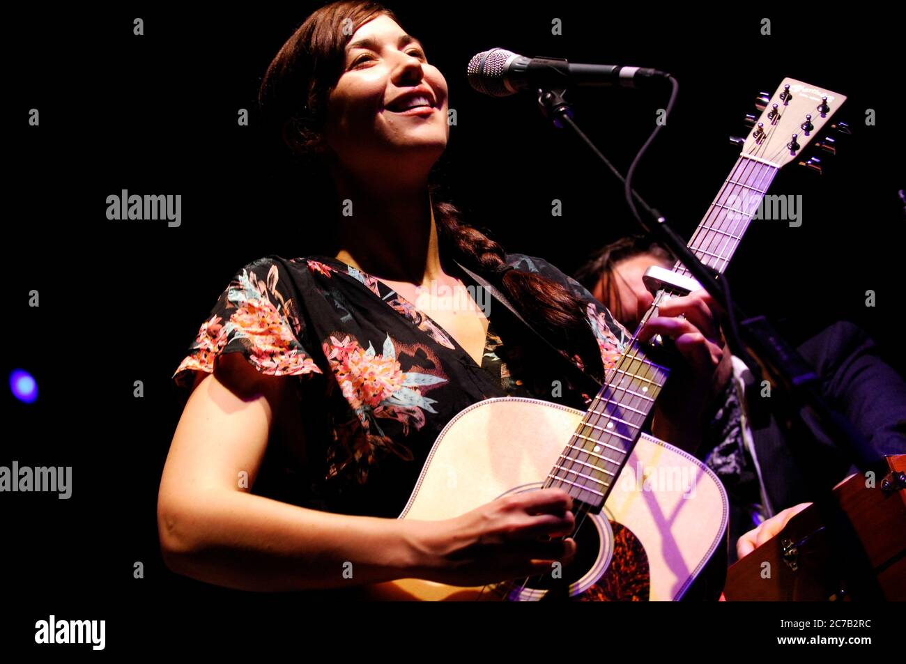 Lisa hannigan hi-res stock photography and images - Alamy