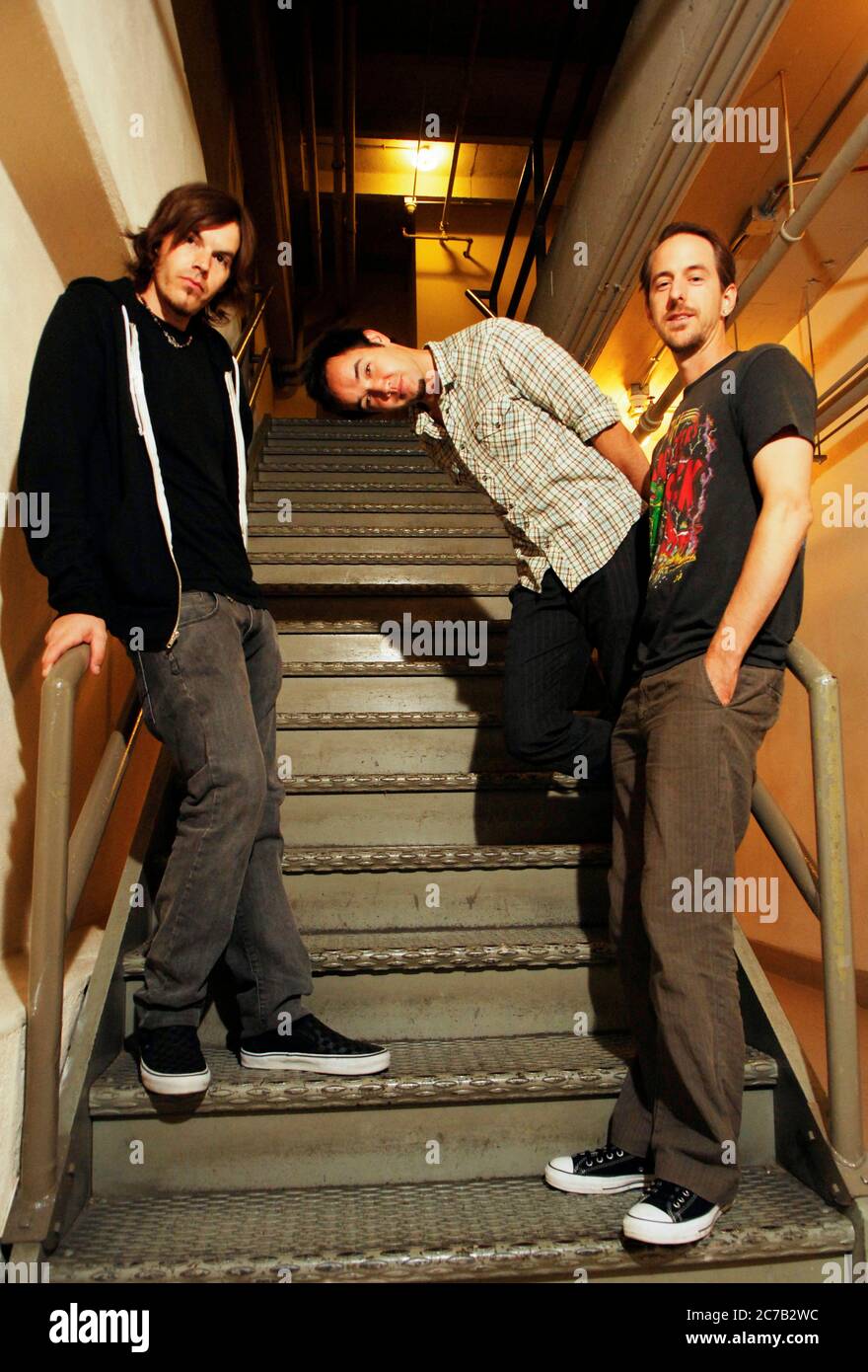 (L-R) Dan Estrin, Doug Robb and Chris Hesse of Hoobastank backstage ...