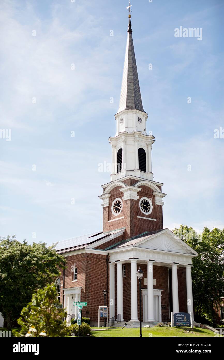 Wellesley Congregational Church (UCC) on Central Street and Church ...