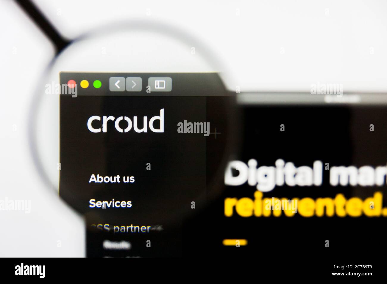 Croud hi-res stock photography and images - Alamy