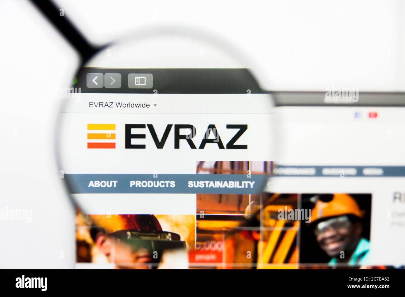 Evraz logo hi-res stock photography and images - Alamy