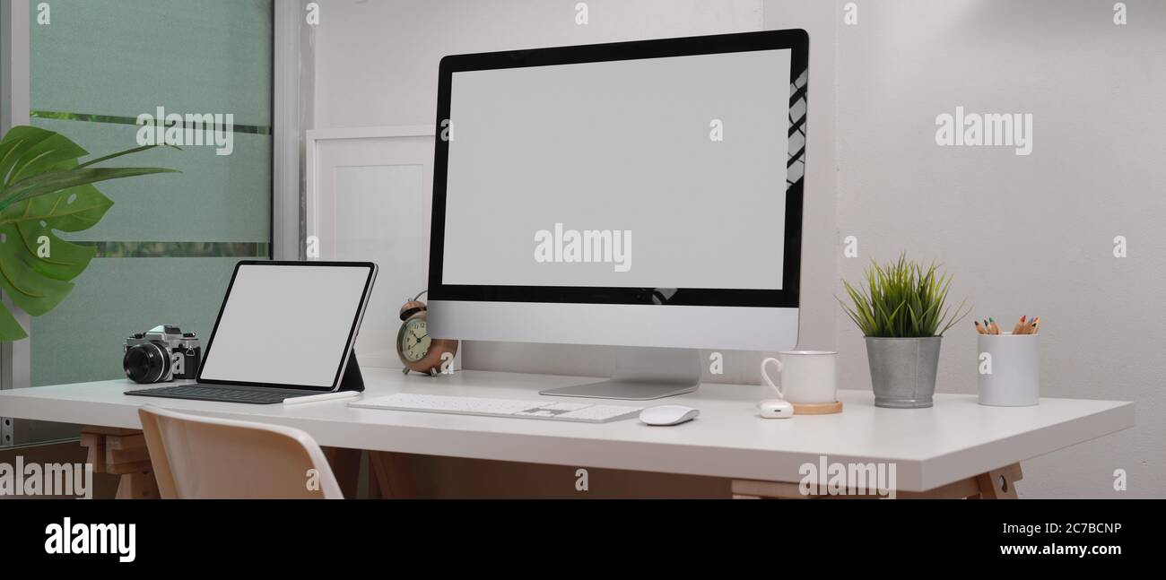 Set up mock room hi-res stock photography and images - Alamy