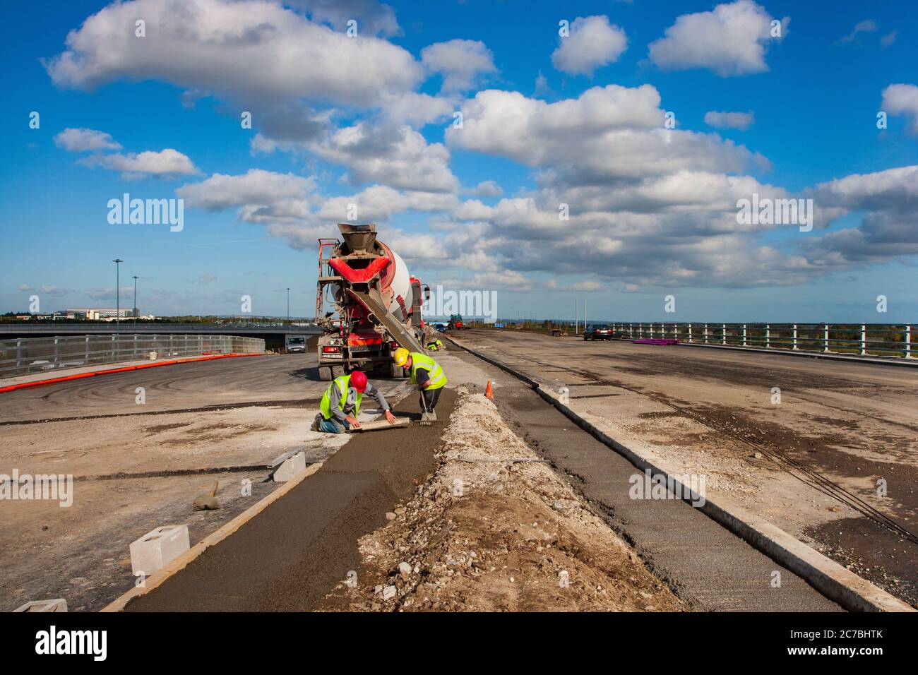 Pre cast concrete hi-res stock photography and images - Alamy