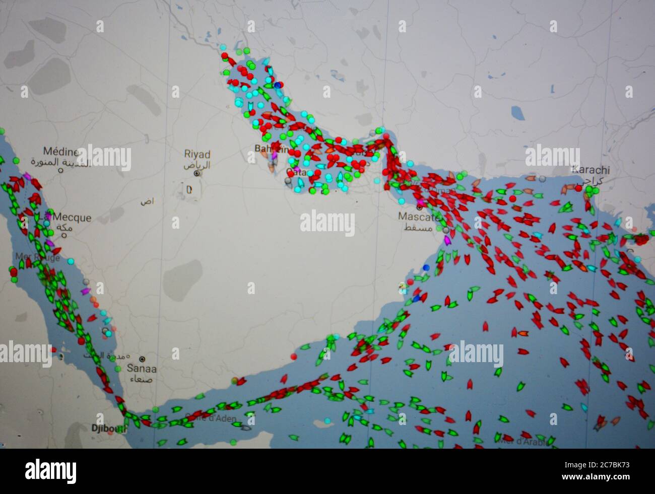 map of maritime routes in Middle East with internet site of Pilotes ...