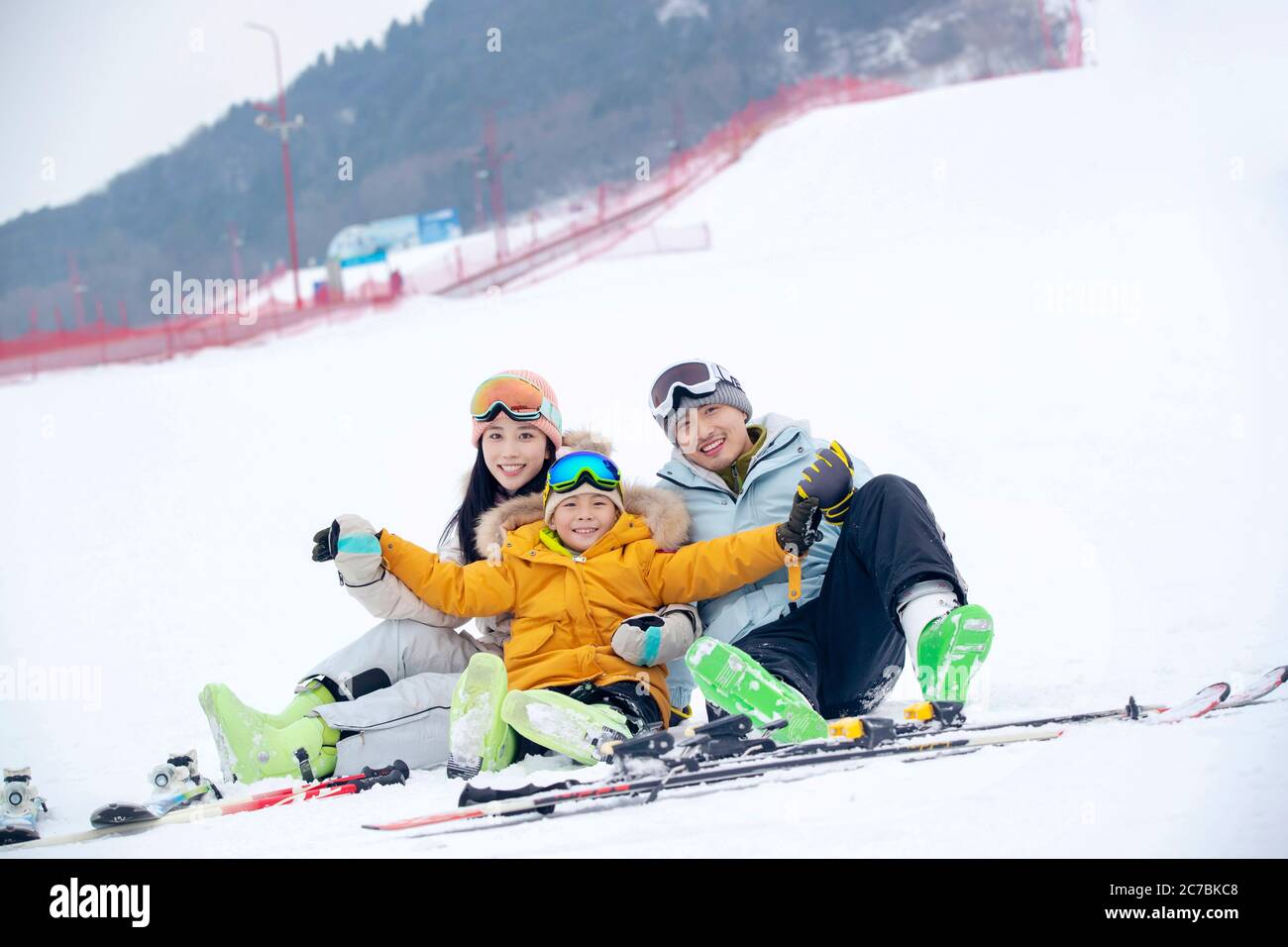 Sit skiing hi-res stock photography and images - Alamy