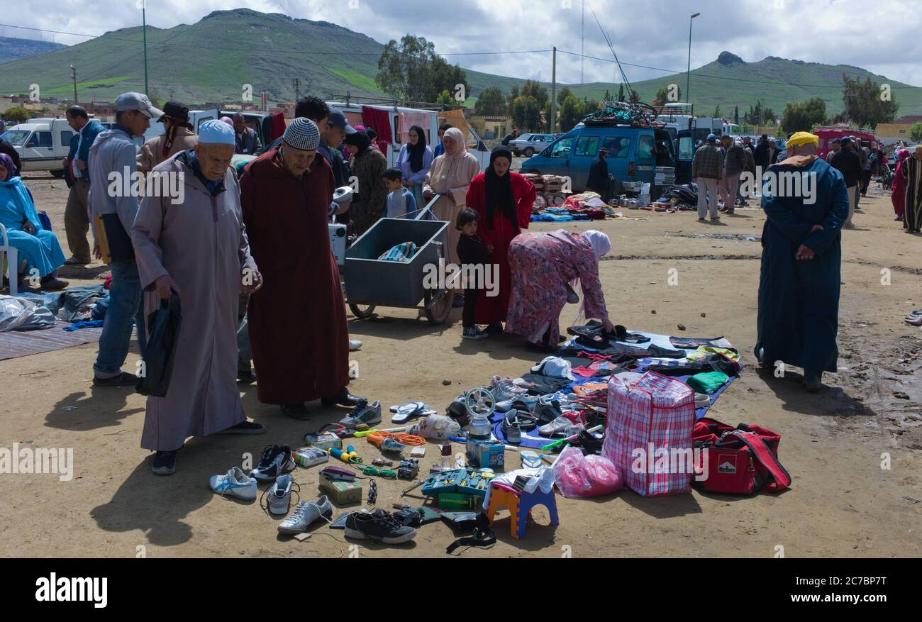 Men Wearing Djellaba High Resolution Stock Photography and Images - Alamy