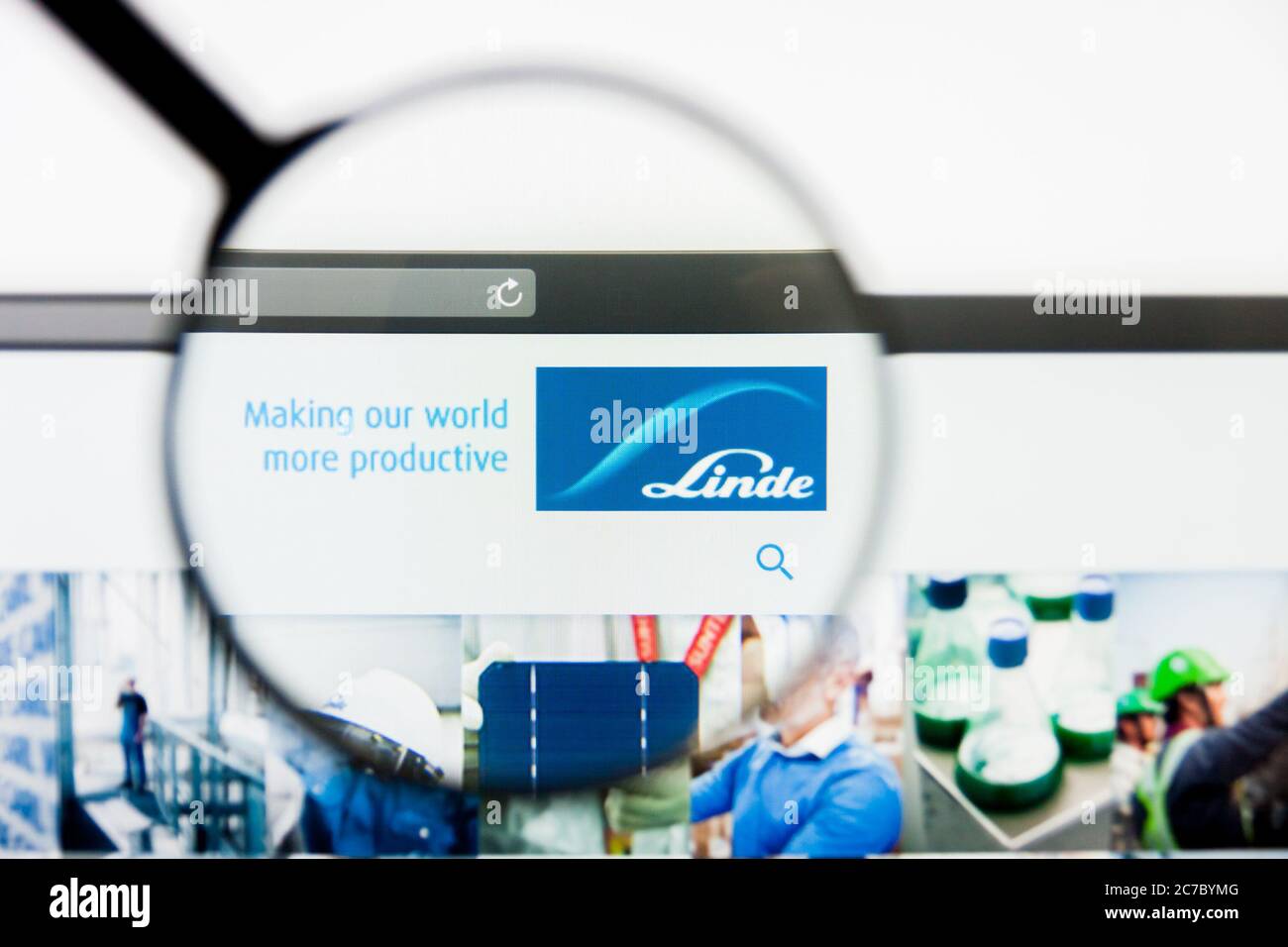 Linde Logo High Resolution Stock Photography and Images - Alamy