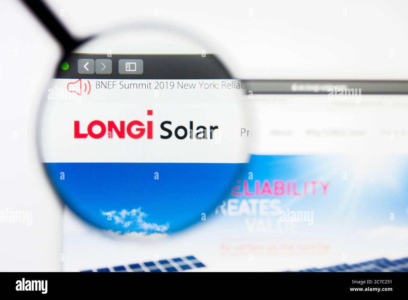 Longi logo hi-res stock photography and images - Alamy