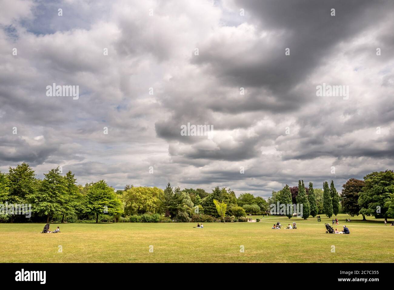 Horsham park hi-res stock photography and images - Alamy