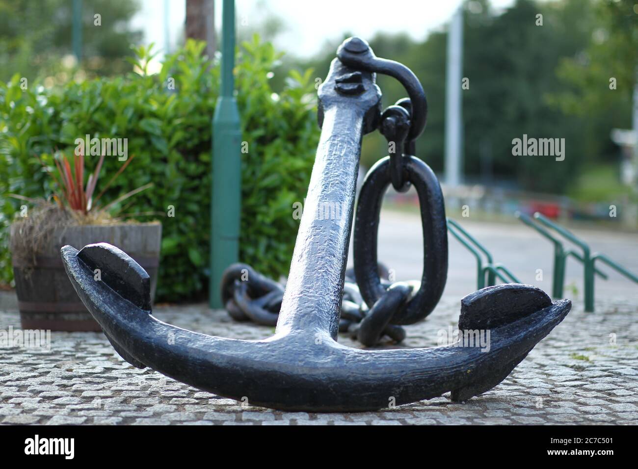 Heavy Metal Ship Anchor painted black Stock Photo - Alamy
