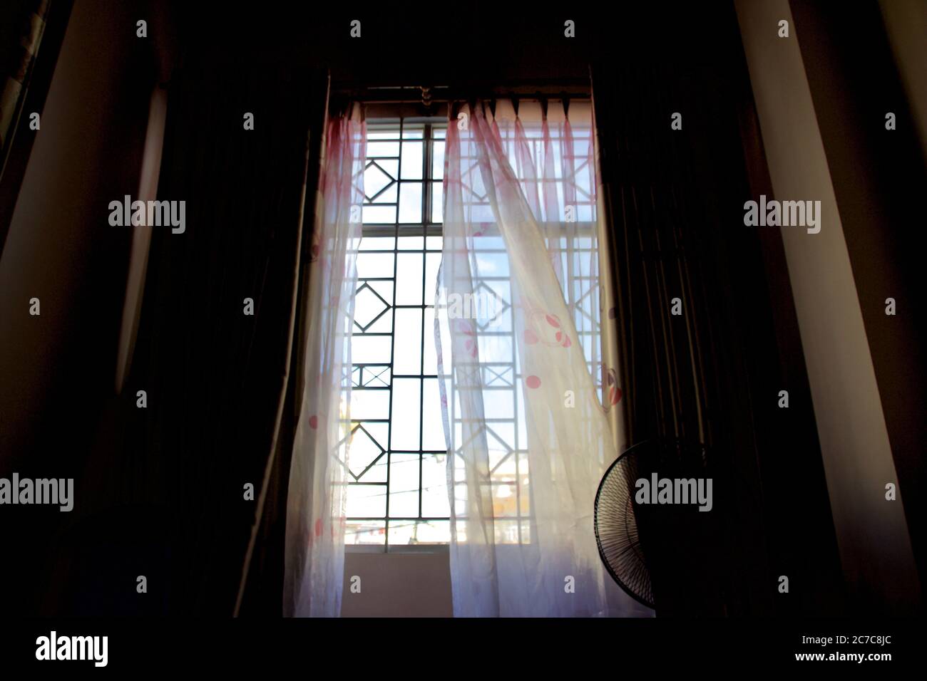 Right angled design hi-res stock photography and images - Alamy