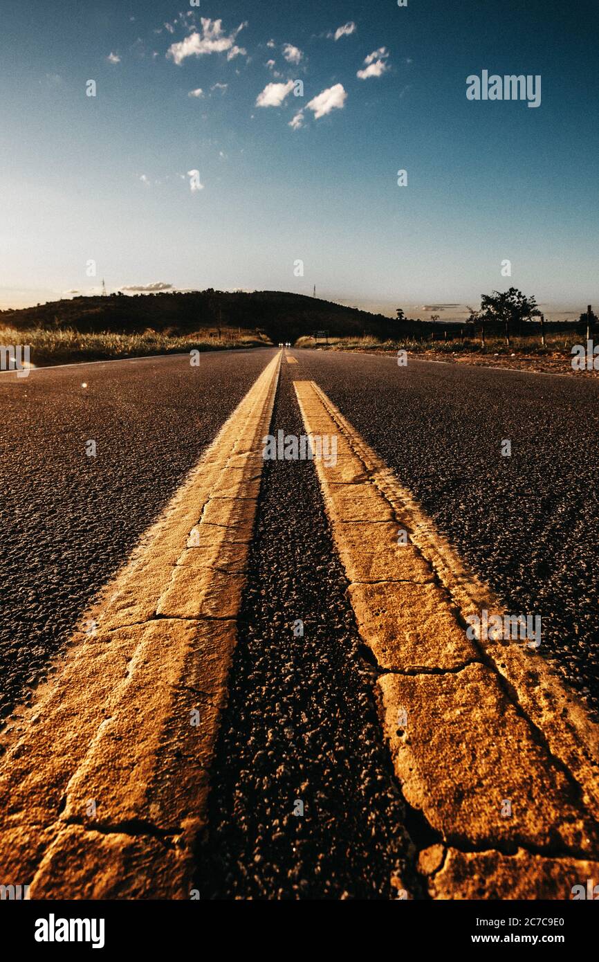 Vector lines vertical perspective hi-res stock photography and images ...