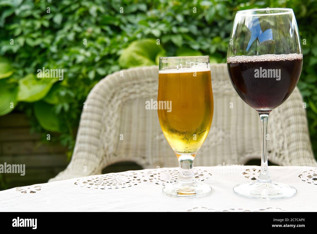 Pint lager wine hi-res stock photography and images - Alamy