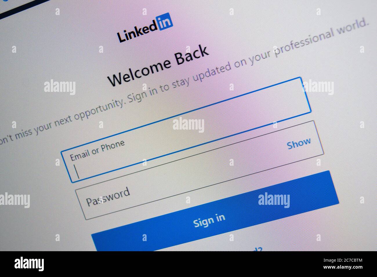Linkedin company home page hi-res stock photography and images - Alamy