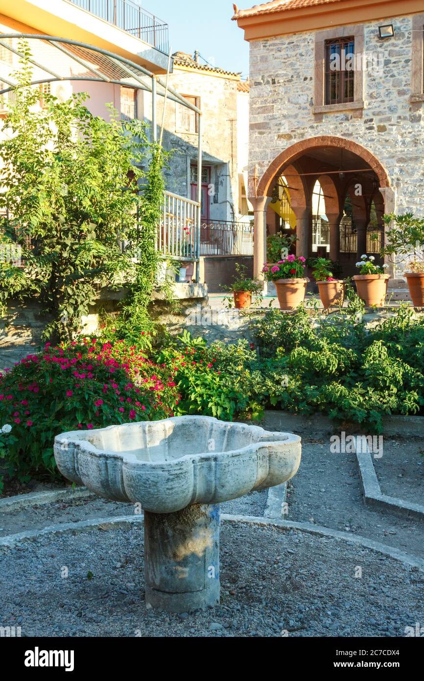 Greek shrine europe hi-res stock photography and images - Alamy