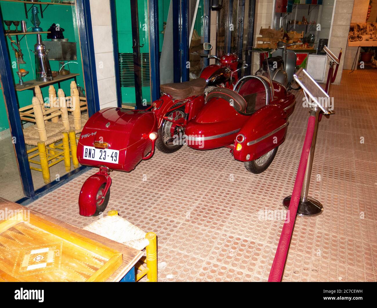 Gallery trailer hi-res stock photography and images - Alamy