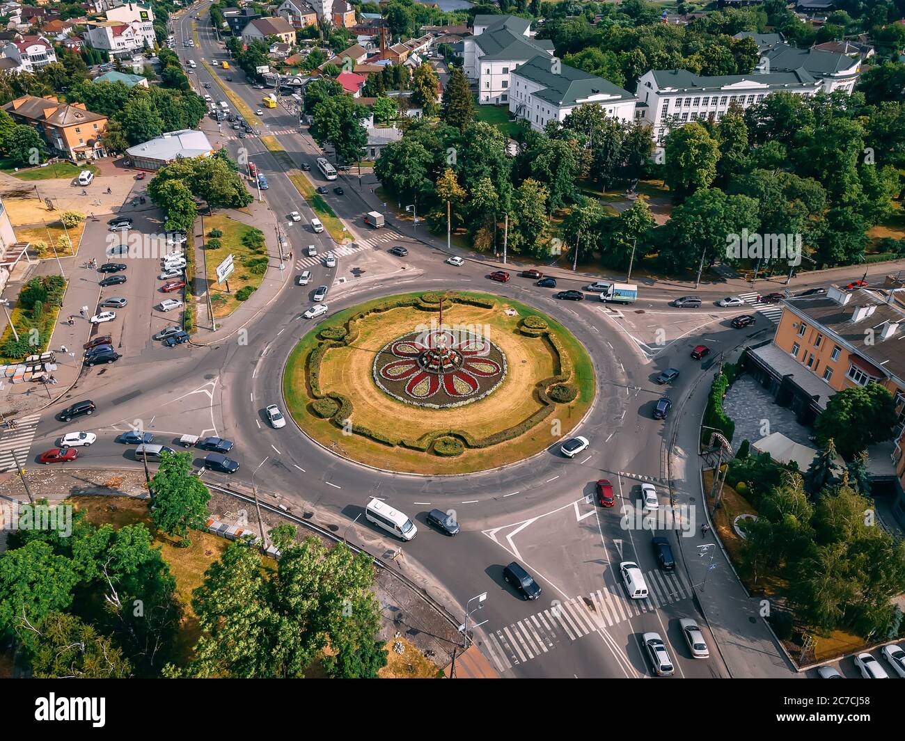 Drone delivery city hi-res stock photography and images - Alamy