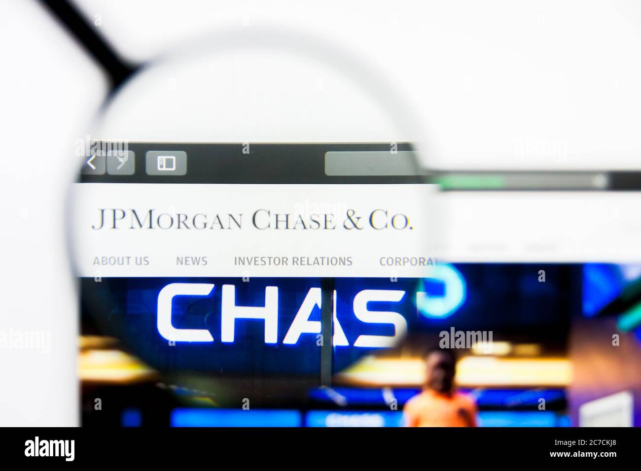 Chase logo hi-res stock photography and images - Alamy