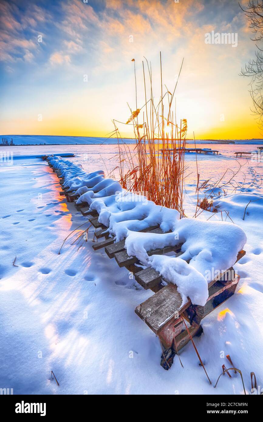 Beautiful frozen hi-res stock photography and images - Alamy