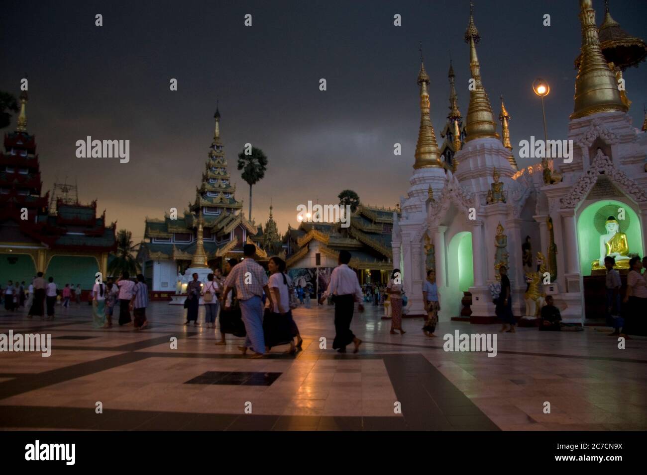 Yangon travellers hi-res stock photography and images - Alamy