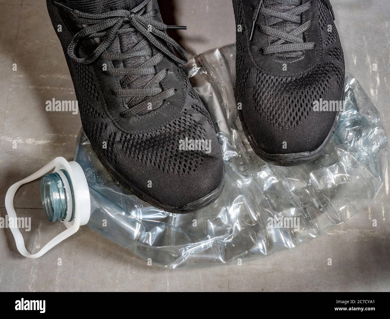 Foot in water pov hi-res stock photography and images - Alamy