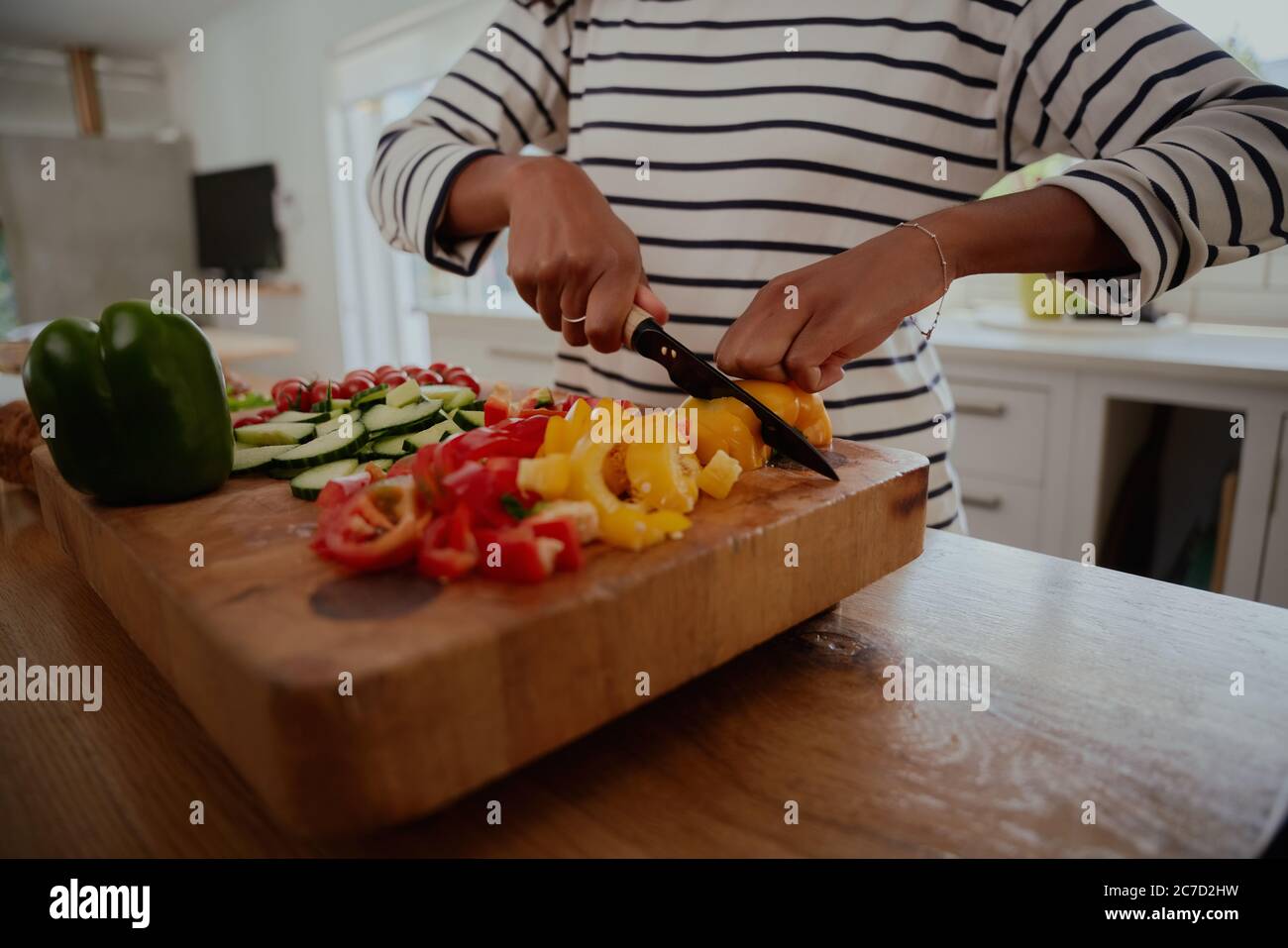 Chopping hands hi-res stock photography and images - Alamy