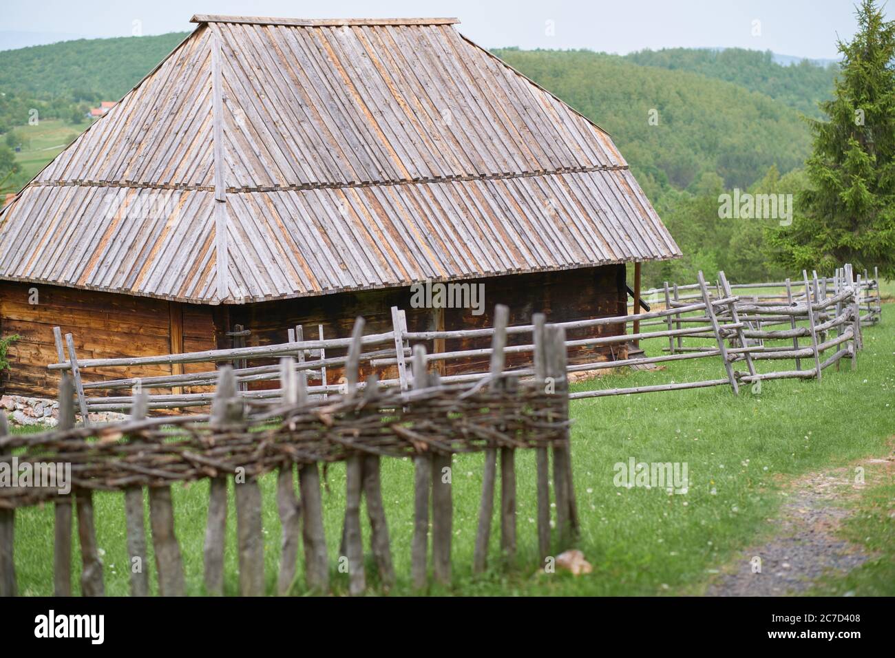 Traditional serbian house hi-res stock photography and images - Alamy