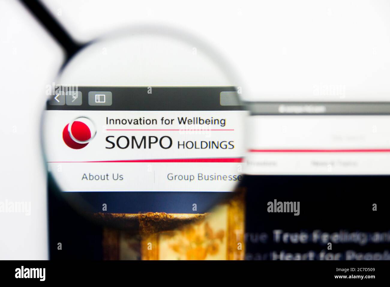 Sompo hi-res stock photography and images - Alamy