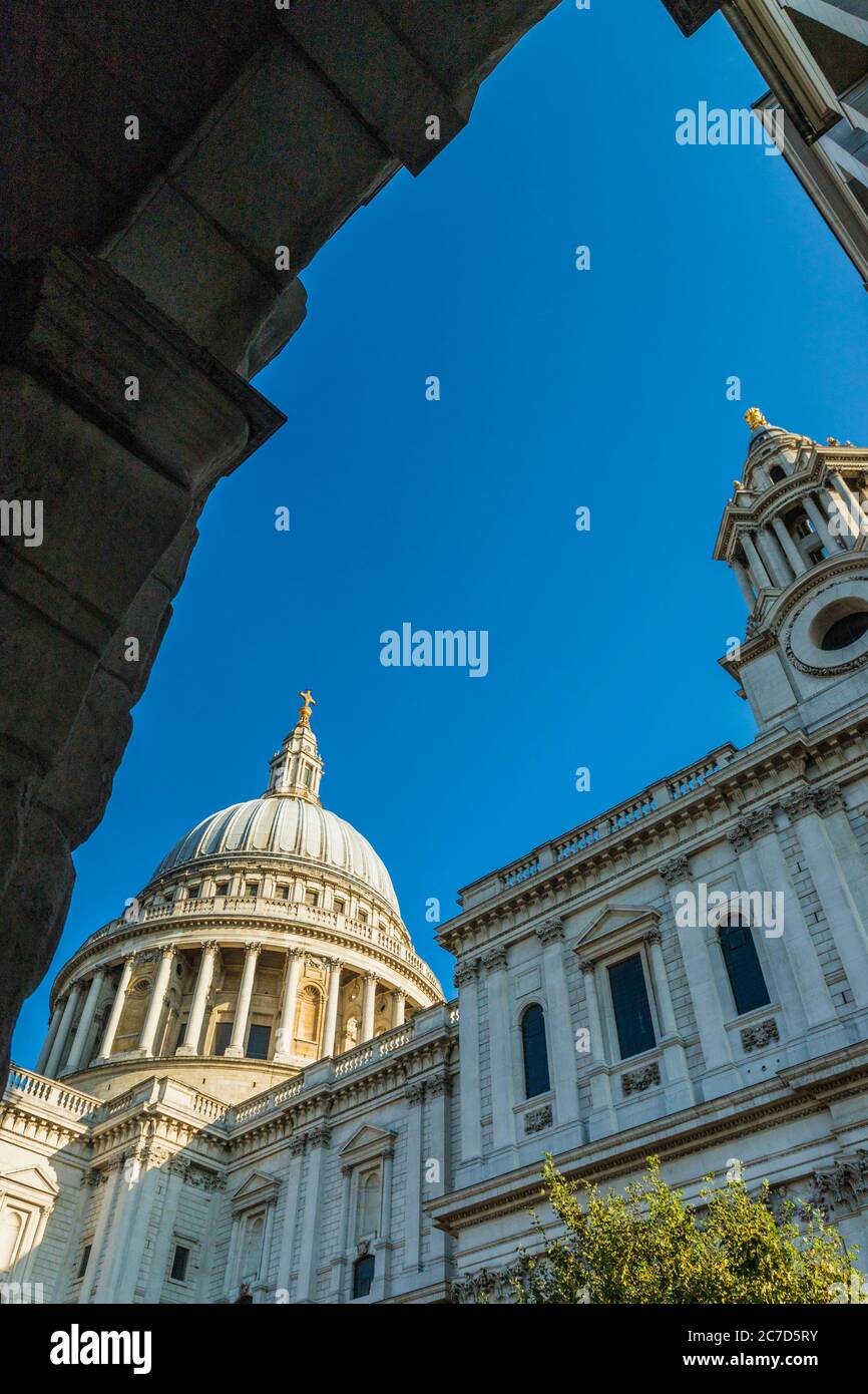 A scene in London Uk Stock Photo - Alamy