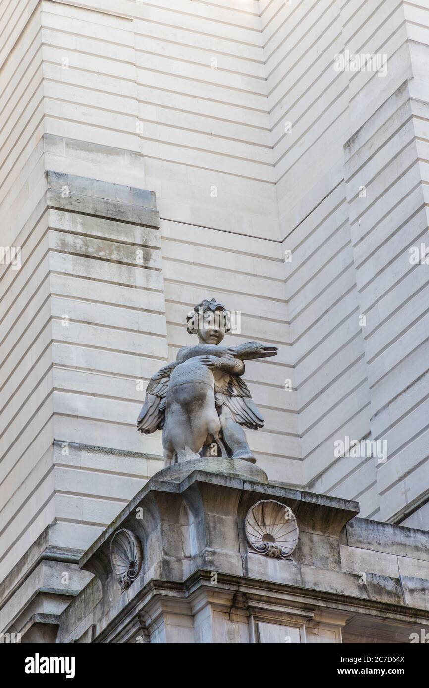 Angel building london hi-res stock photography and images - Alamy