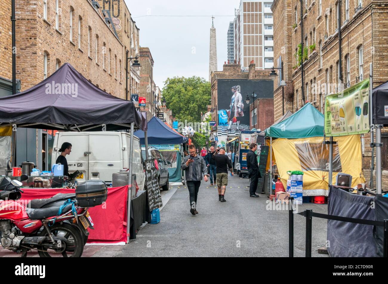 English street market hi-res stock photography and images - Alamy