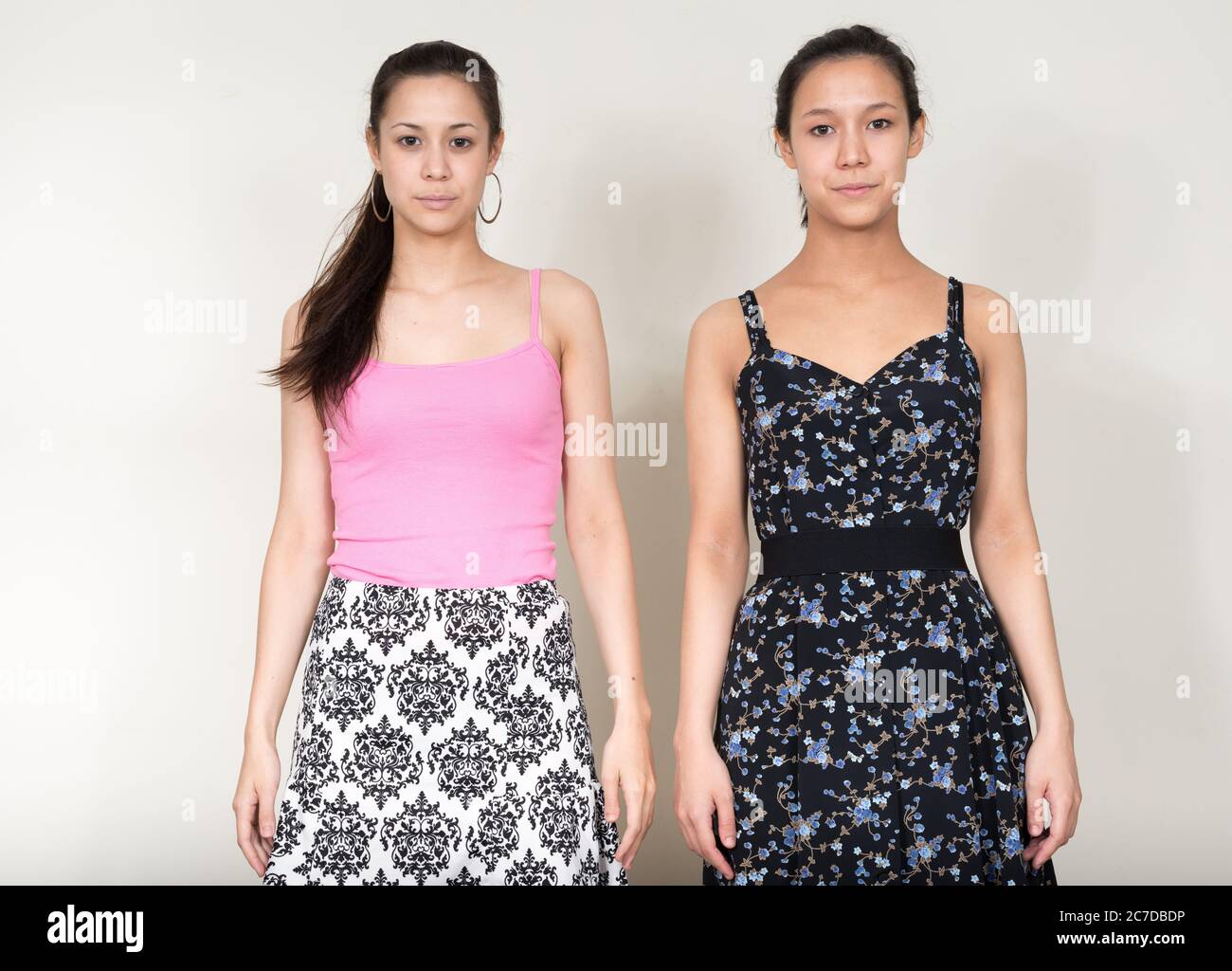 Woman women female sisters hi-res stock photography and images - Alamy