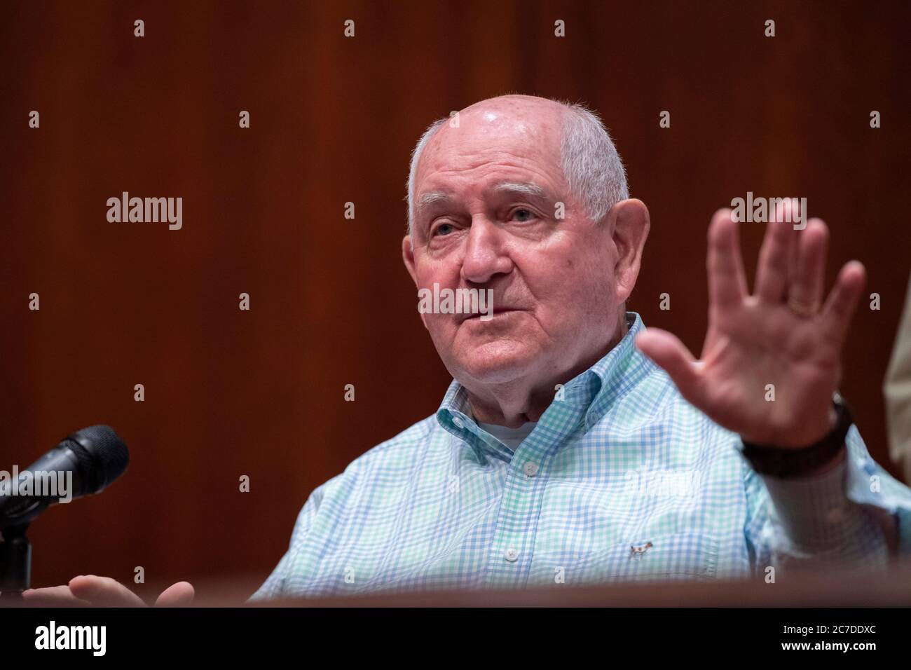 Sonny perdue hi-res stock photography and images - Alamy